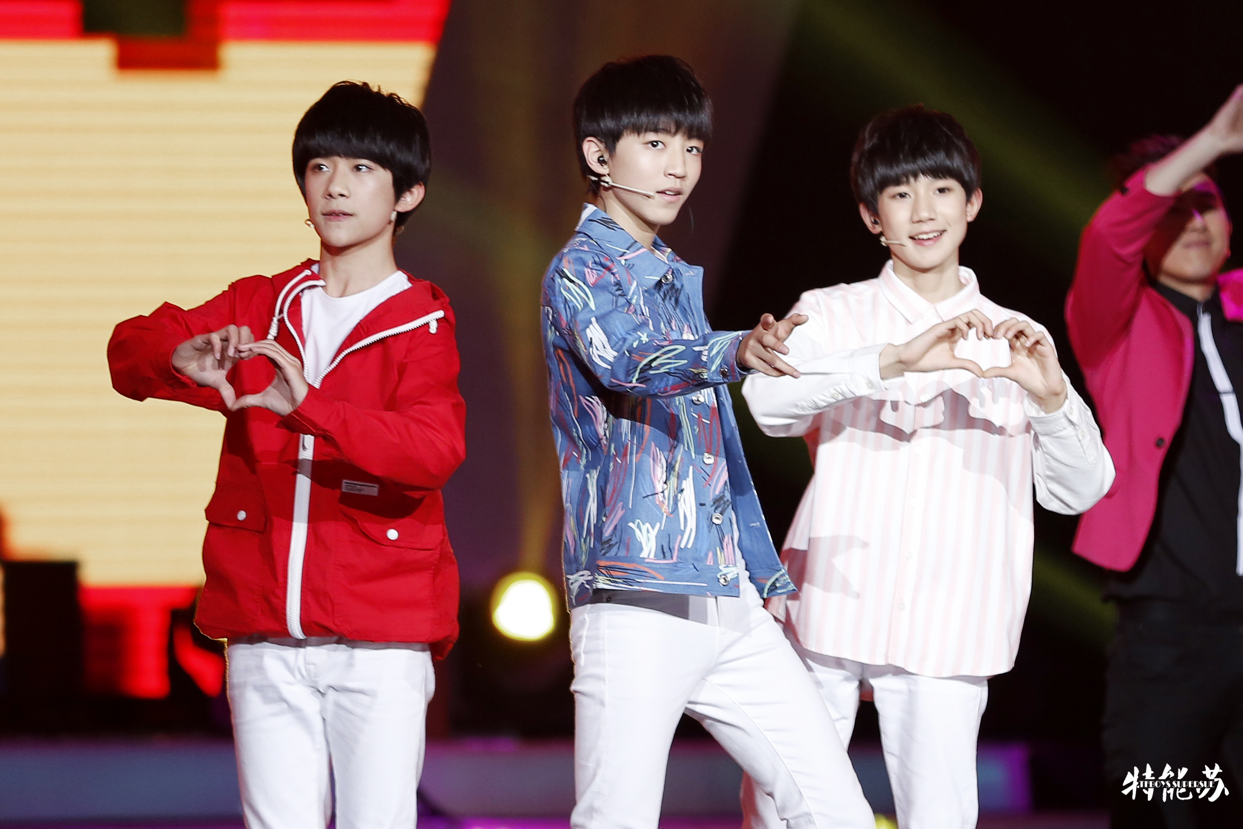 TFBOYS 2015音乐风云榜年度盛典 - 堆糖，美图壁纸兴趣社区