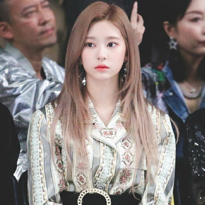 ·金珉周 ·minju_777 - 高清图片，堆糖，美图壁纸兴趣社区