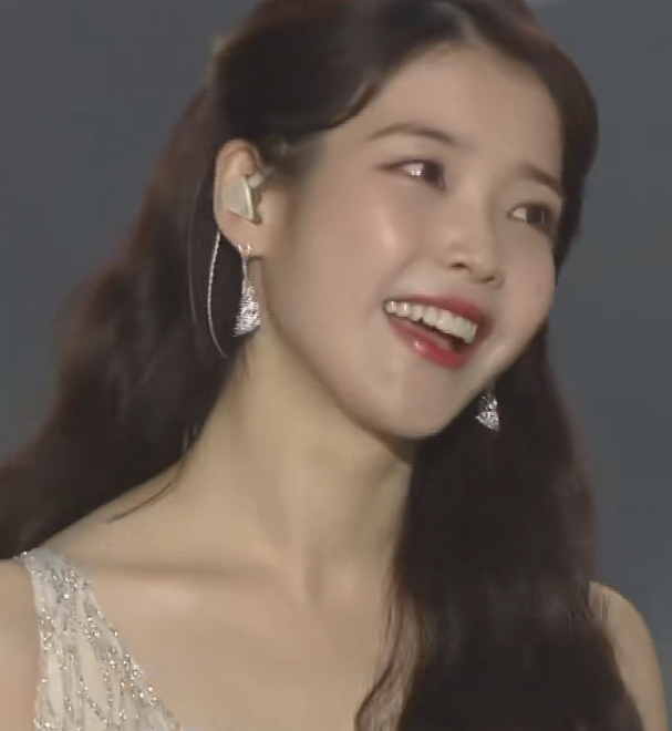 IU可二改 简介 - 高清图片，堆糖，美图壁纸兴趣社区