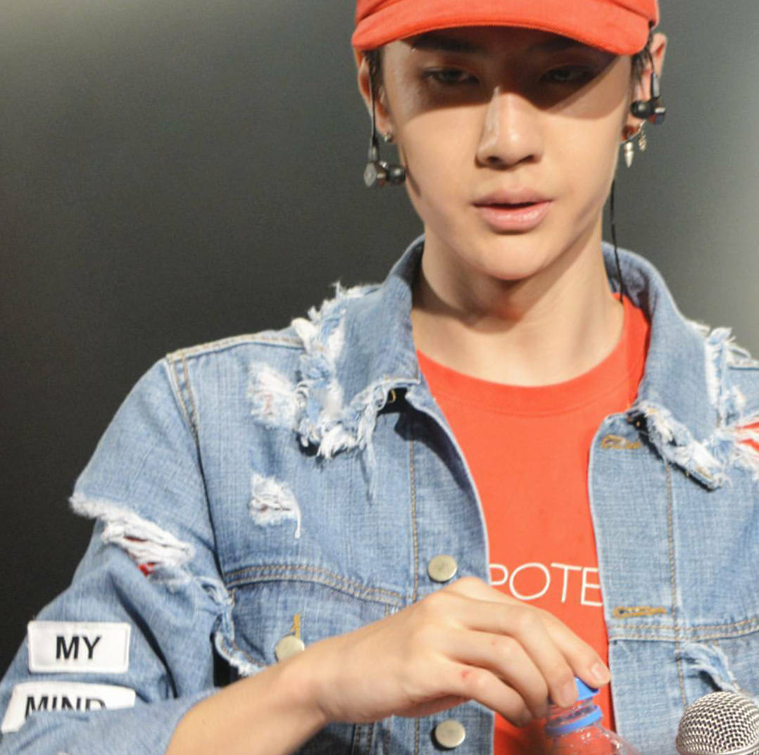 151120 日本东京Fanmeeting @UNIQ-王一博 … - 高清图片，堆糖，美图壁纸兴趣社区