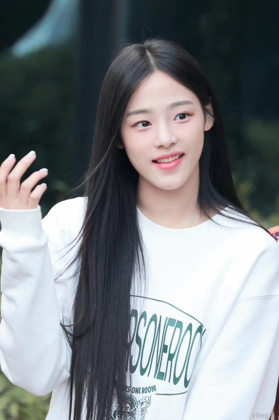 minji ©logo 侵权删. - 高清图片，堆糖，美图壁纸兴趣社区