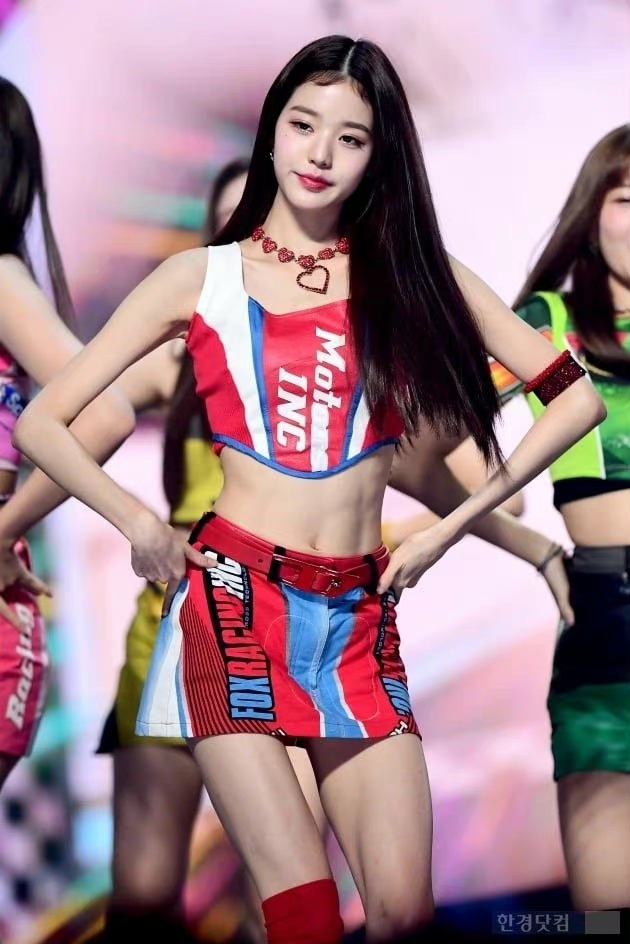 张元英 wonyoung ©logo 侵权删. - 堆糖，美图壁纸兴趣社区