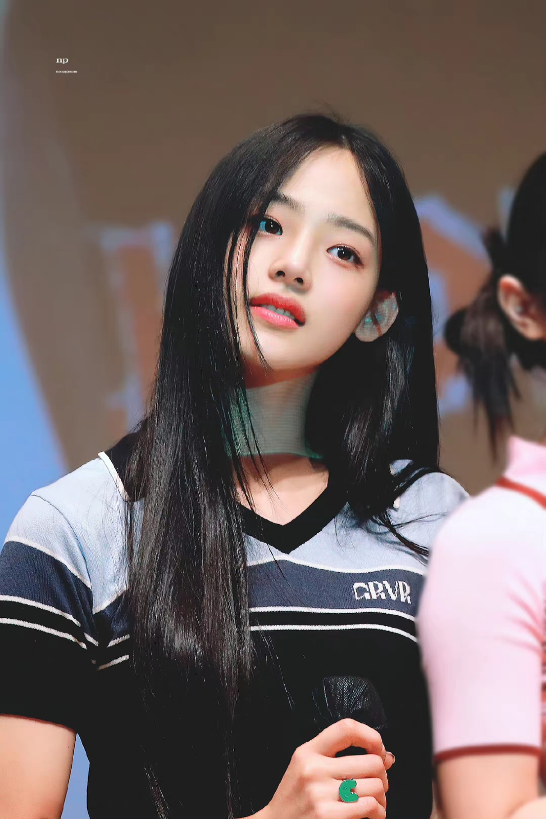 minji ©logo 侵权删. - 高清图片，堆糖，美图壁纸兴趣社区