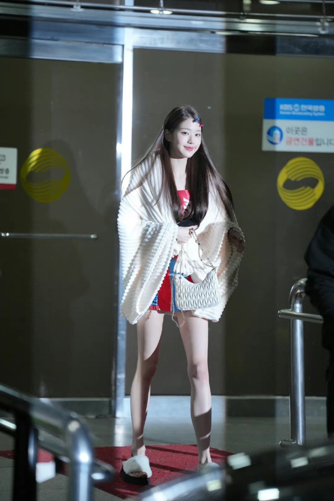 张元英 wonyoung ©logo 侵权删. - 高清图片，堆糖，美图壁纸兴趣社区