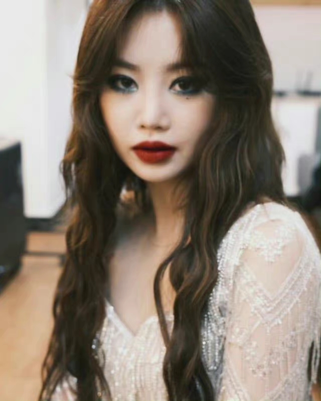 徐穗珍 Soojin /图源见logo 侵删 - 高清图片，堆糖，美图壁纸兴趣社区