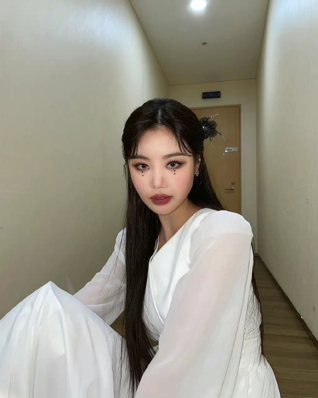 徐穗珍 Soojin /图源见logo 侵删 - 高清图片，堆糖，美图壁纸兴趣社区