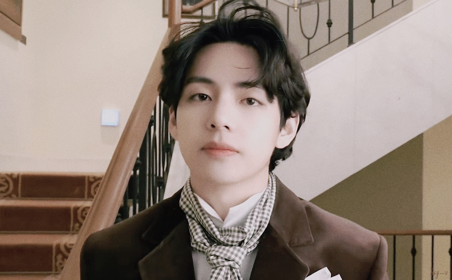 金泰亨 Me, Myself, and V ©HSY-V - 高清图片，堆糖，美图壁纸兴趣社区