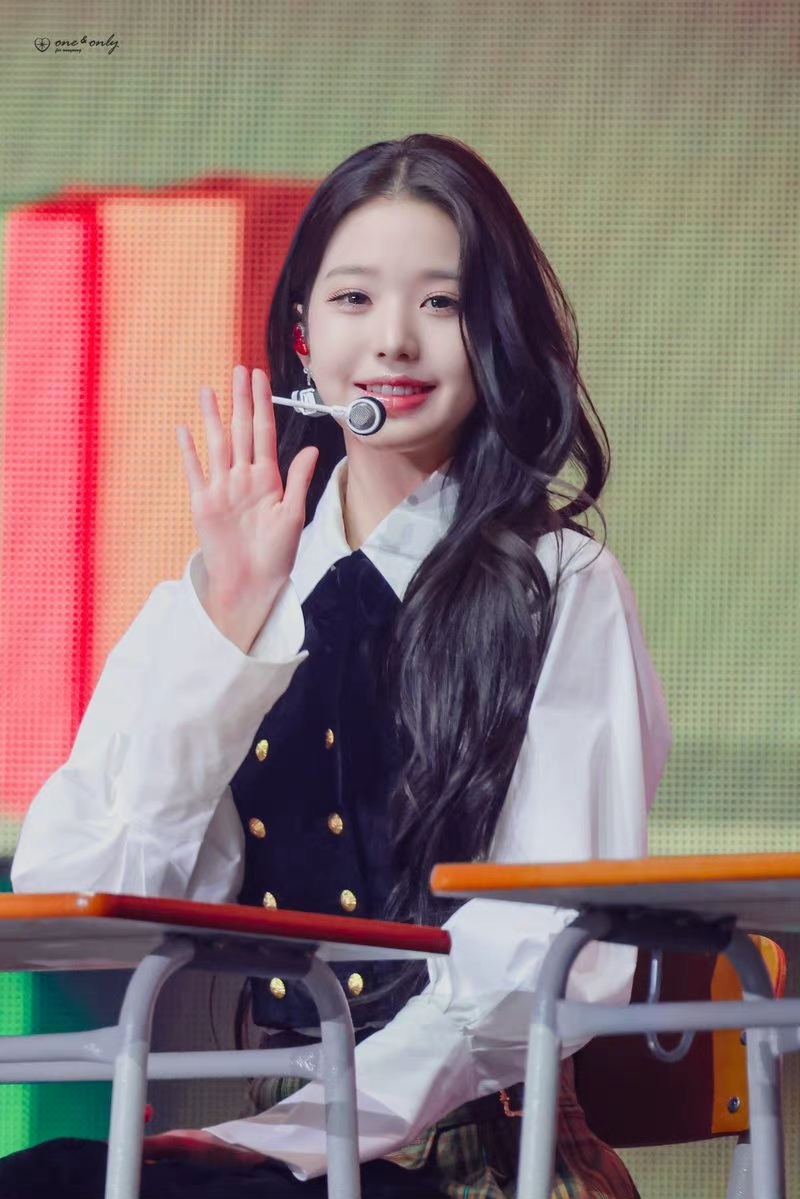 张元英 Wonyoung ©Logo侵删. - 高清图片，堆糖，美图壁纸兴趣社区