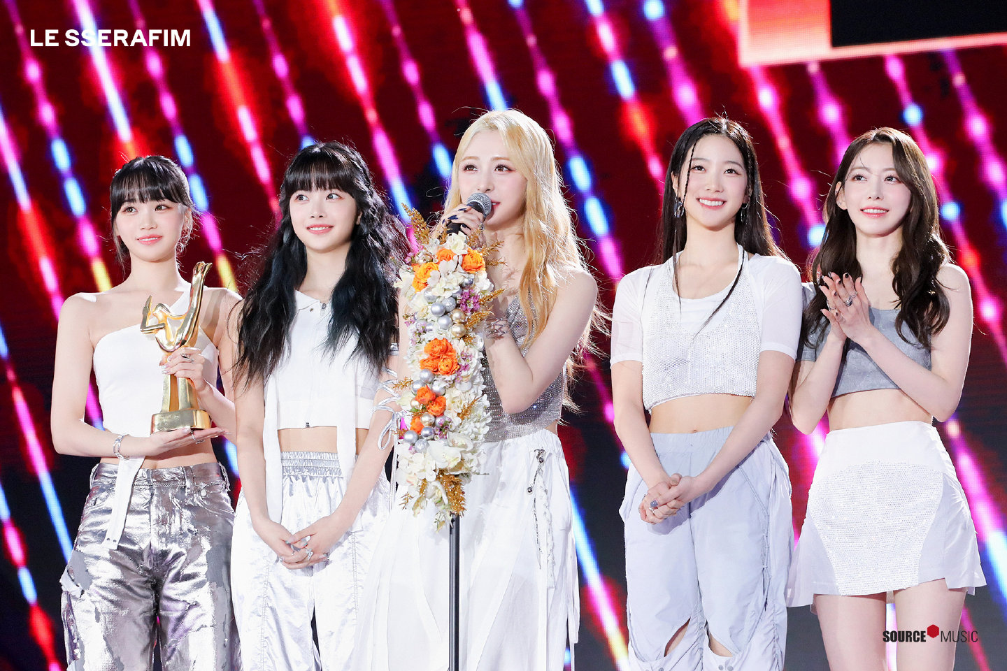 LESSERAFIM - 高清图片，堆糖，美图壁纸兴趣社区