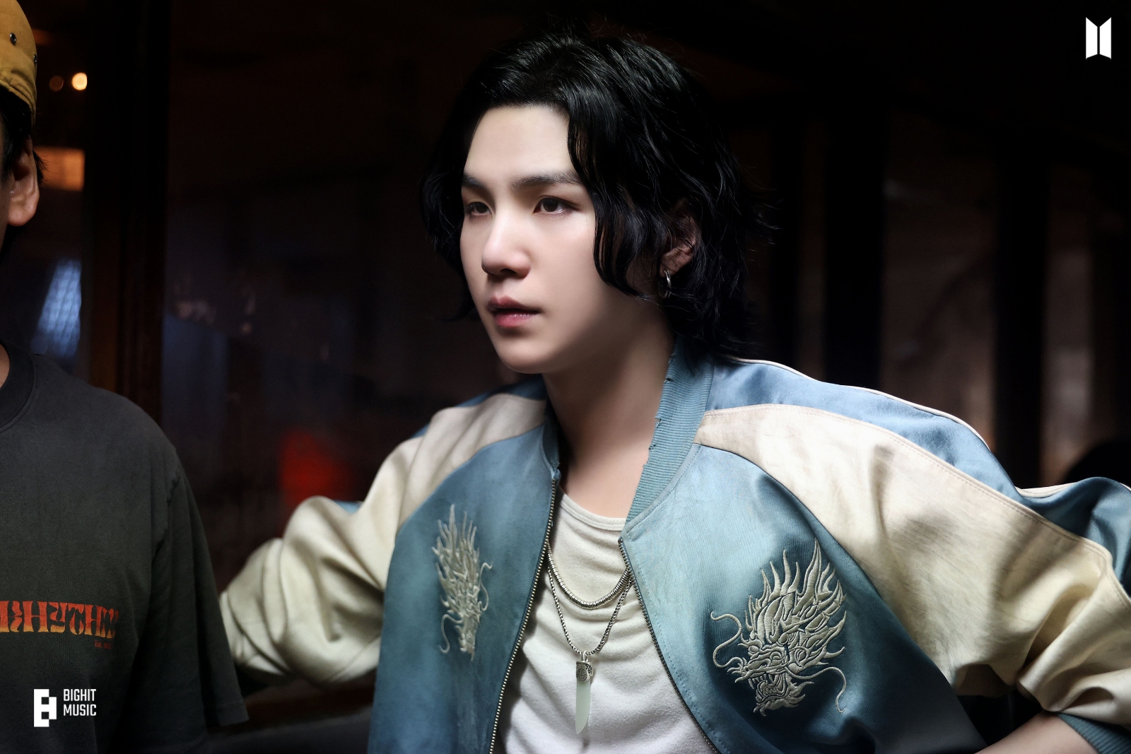 闵玧其 230423 Weverse Agust D ‘解禁’ M… - 高清图片，堆糖，美图壁纸兴趣社区