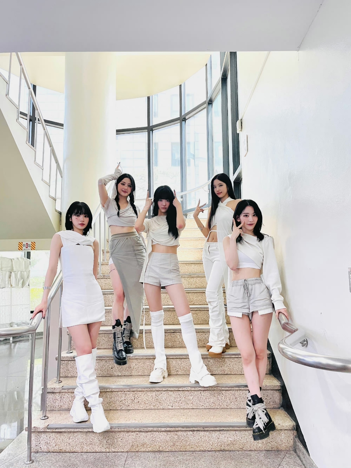 LESSERAFIM - 高清图片，堆糖，美图壁纸兴趣社区