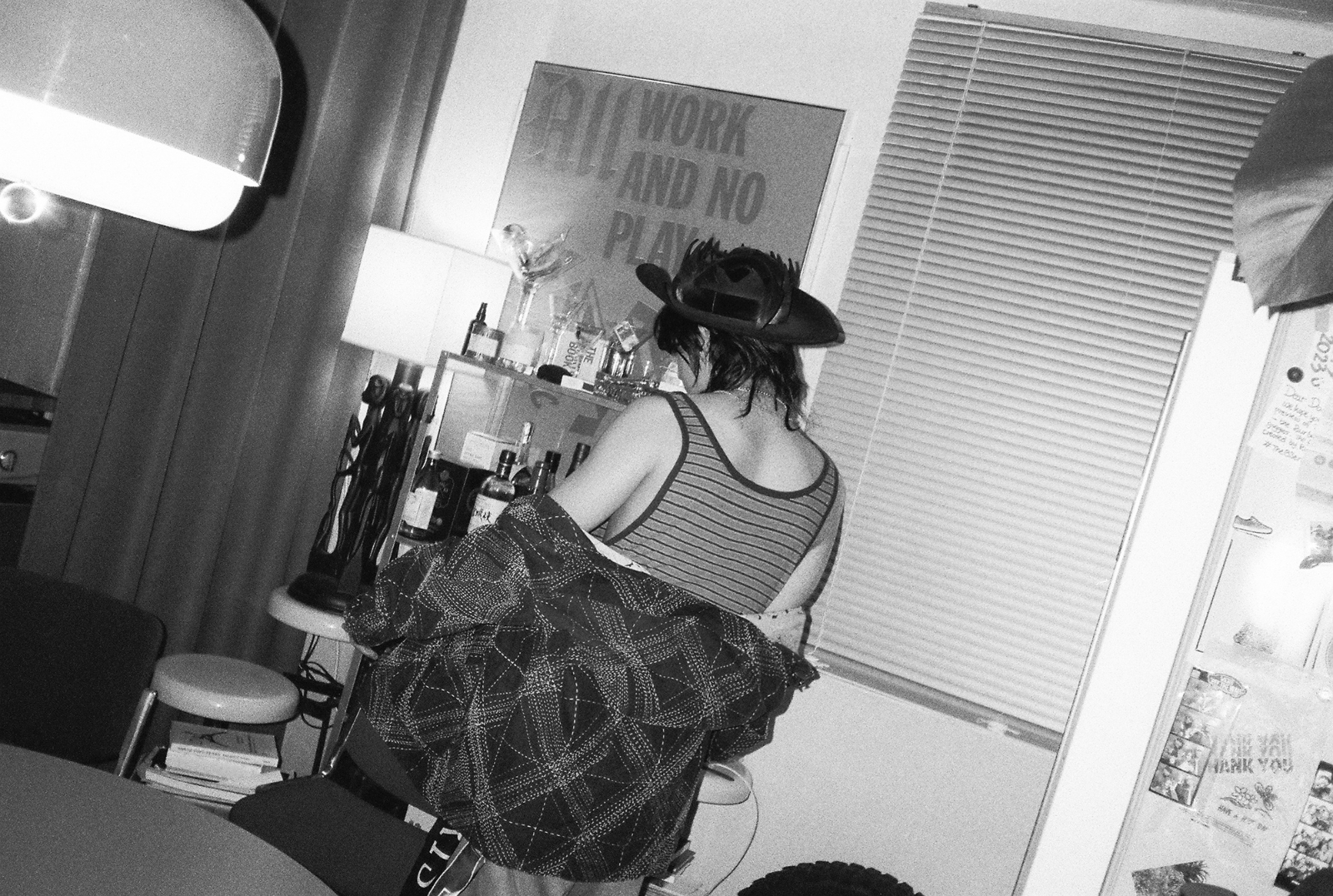 金泰亨 230815 Weverse V 'Layover' Photo … - 高清图片，堆糖，美图壁纸兴趣社区