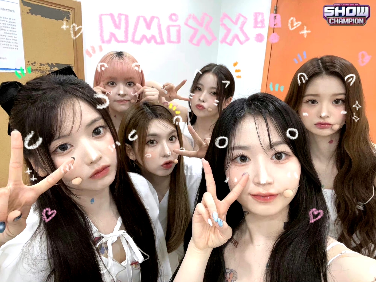 nmixx涂鸦合照 - 高清图片，堆糖，美图壁纸兴趣社区