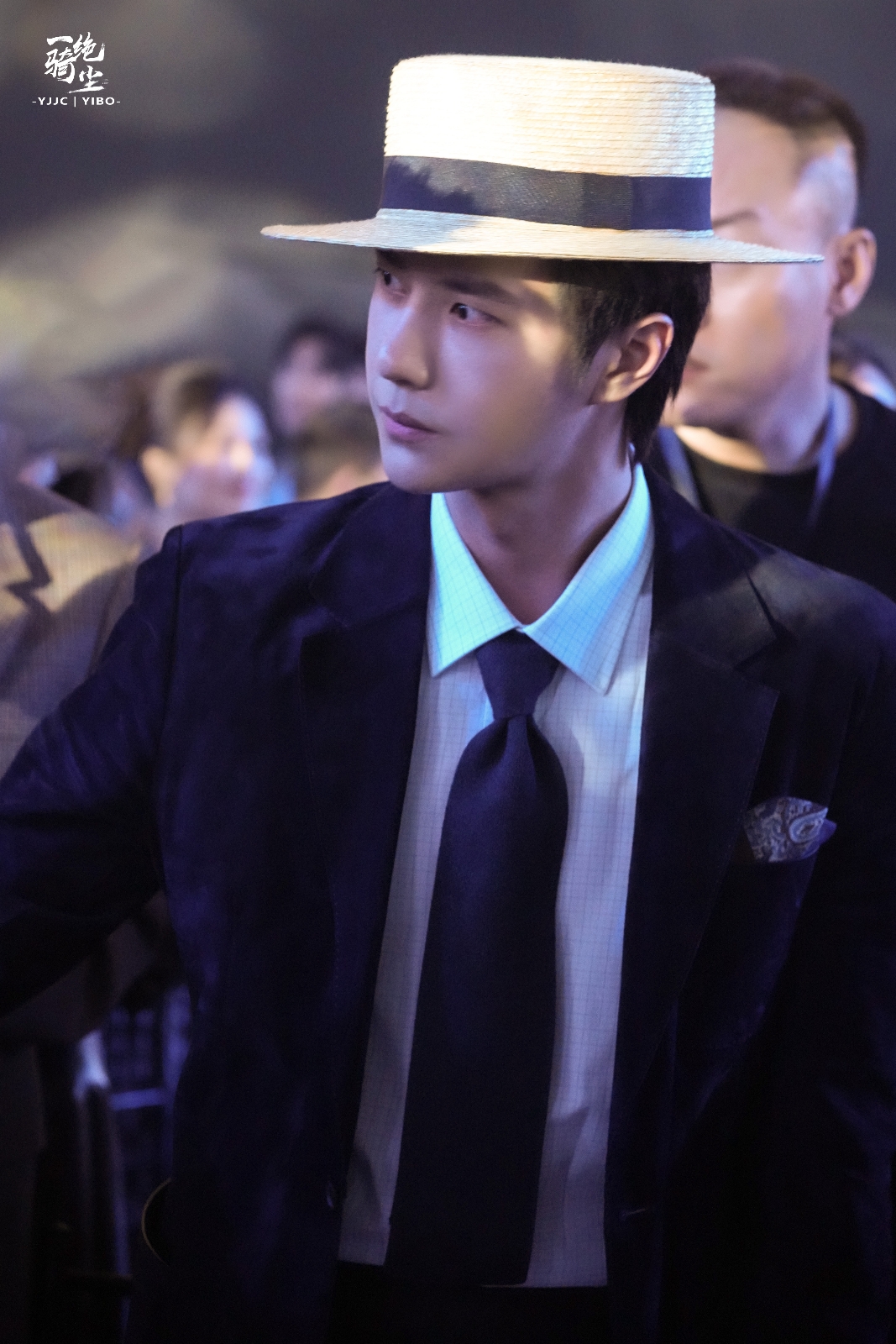 231207 智族GQMOTY年度人物盛典 是月亮在… - 高清图片，堆糖，美图壁纸兴趣社区