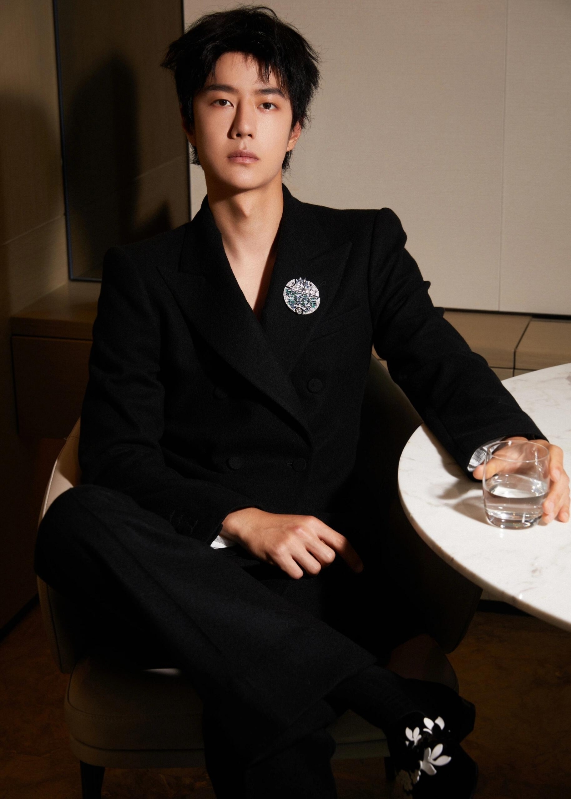 240616 @YIBO-OFFICIAL 小红书更新： 注意… - 高清图片，堆糖，美图壁纸兴趣社区