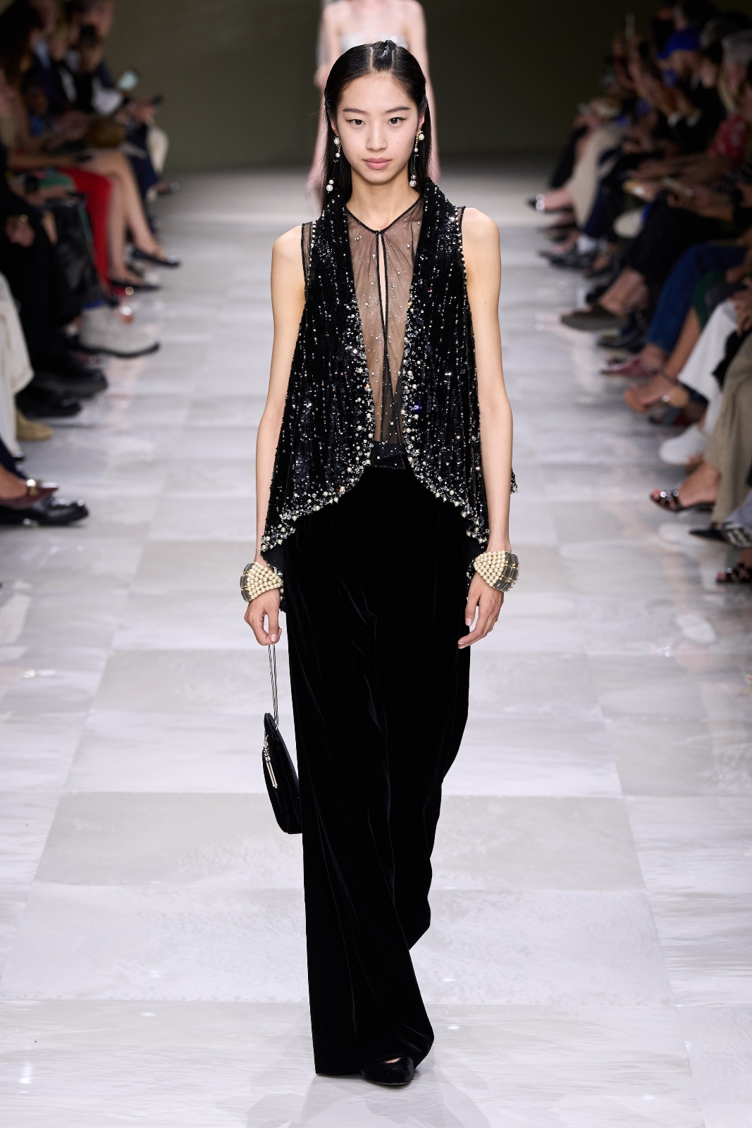 Giorgio Armani Privé F/W 2024 - 高清图片，堆糖，美图壁纸兴趣社区