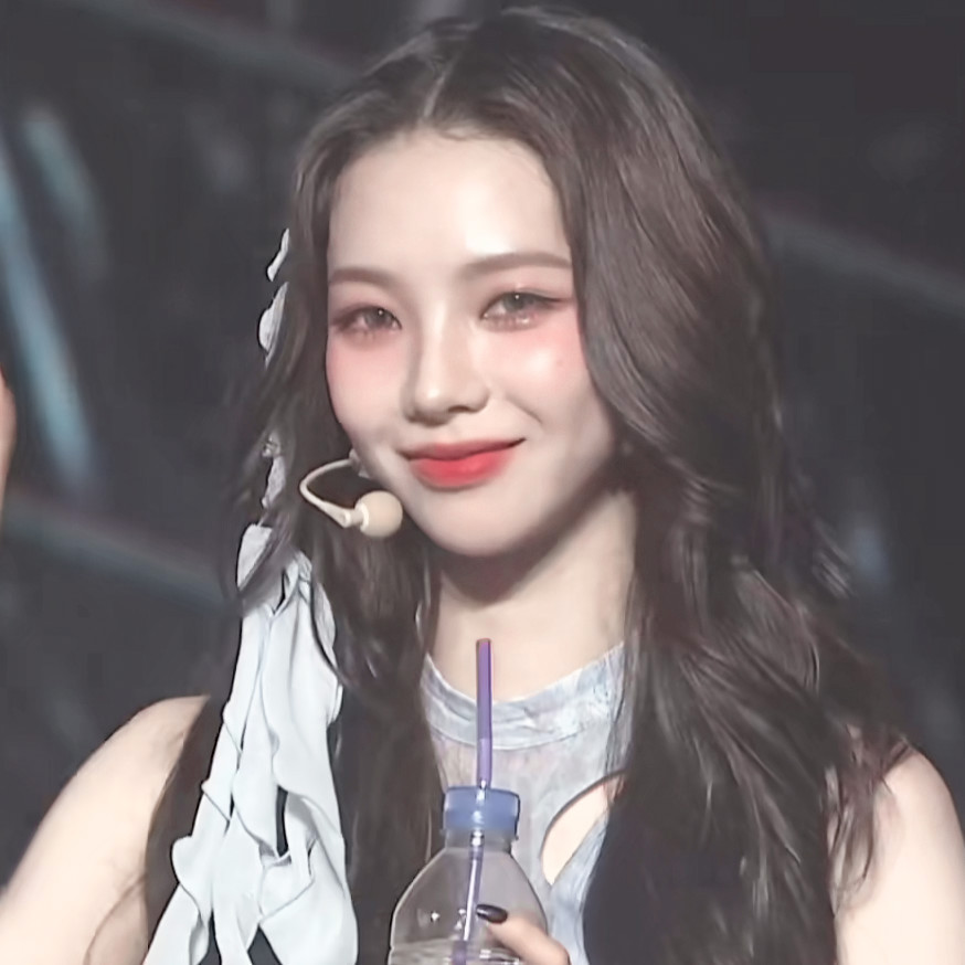 爱与自由三七分。 ：aespa｜刘知珉｜Karin… - 高清图片，堆糖，美图壁纸兴趣社区