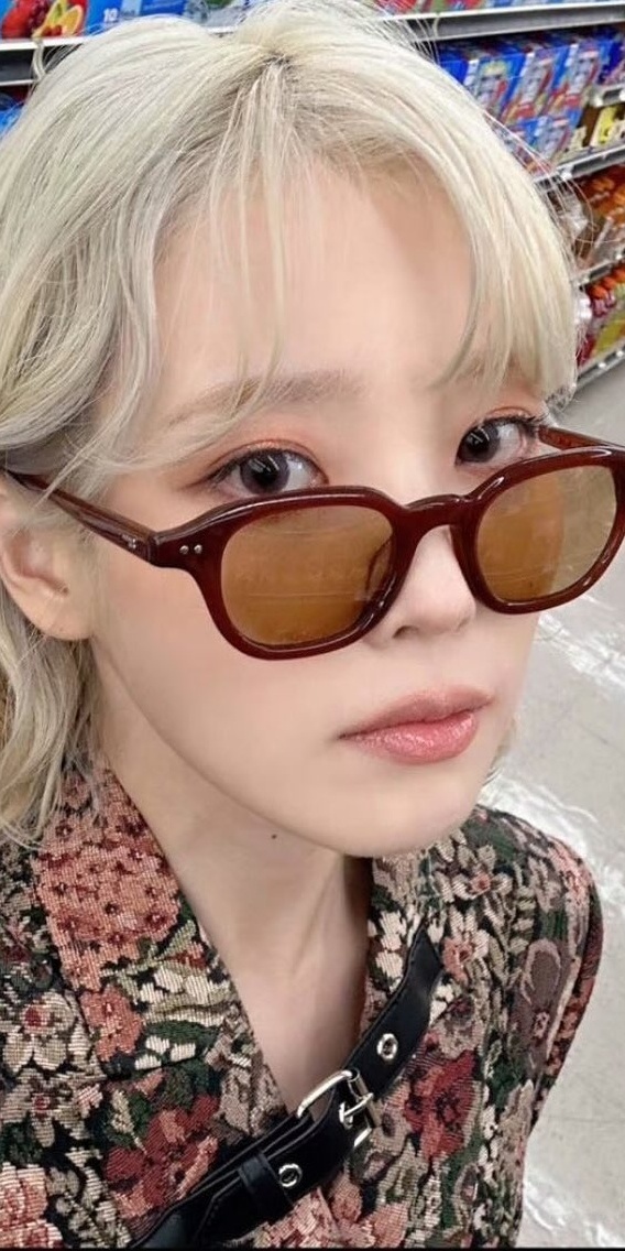 IU | 4k手机壁纸【第1期】【编码：di3r1】 … - 高清图片，堆糖，美图壁纸兴趣社区