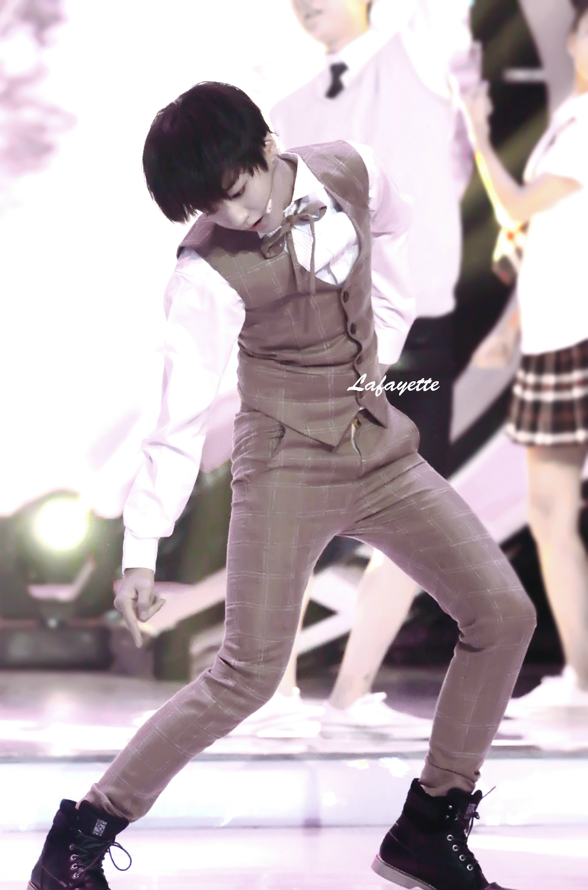 TFBOYS王俊凯 王俊凯 140828年代秀录制高清… - 高清图片，堆糖，美图壁纸兴趣社区