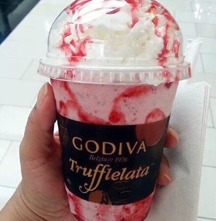 Godiva的草莓奶昔*饭后来一杯 - 高清图片，堆糖，美图壁纸兴趣社区