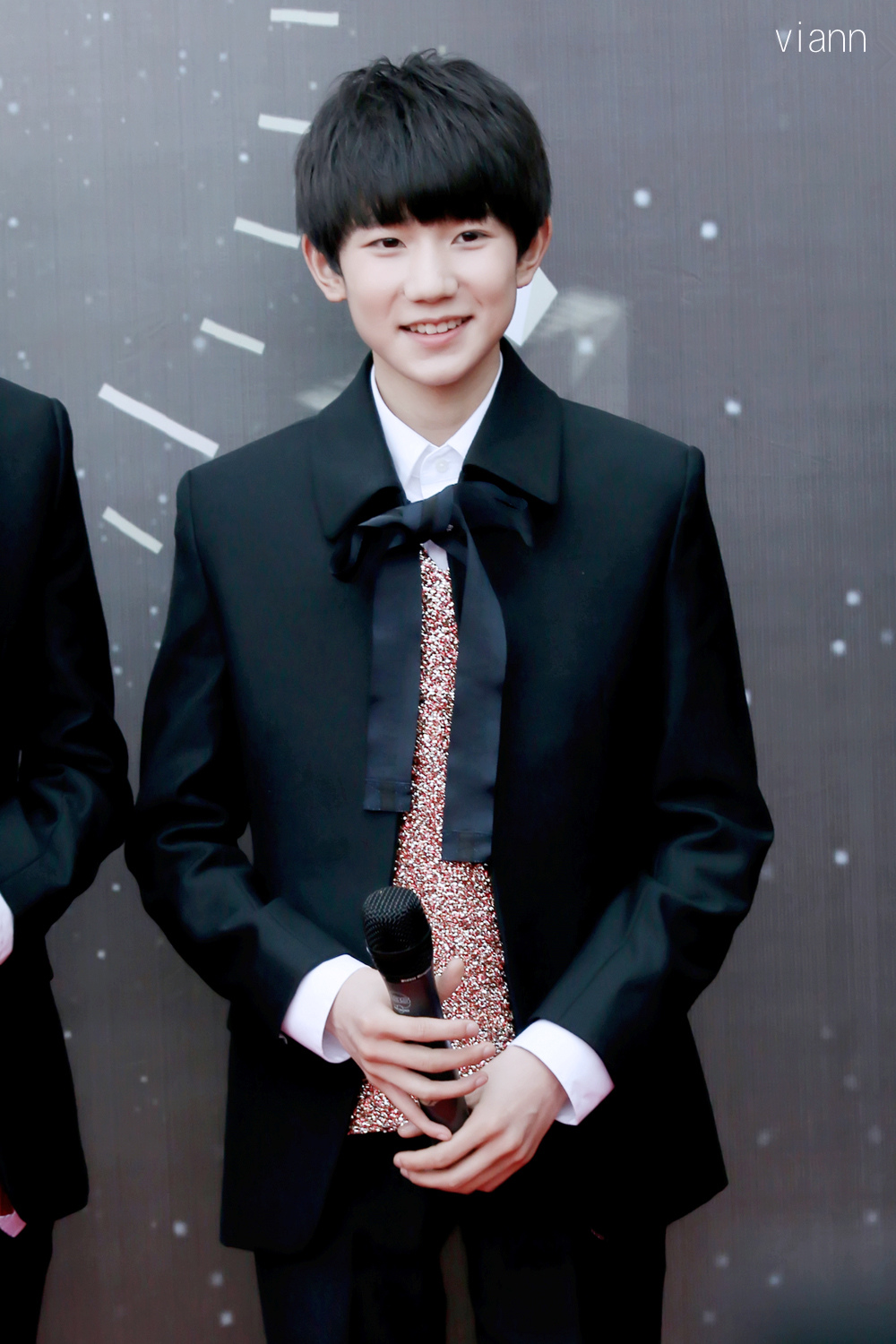 TFBOYS王源 150325 QQ音乐年度盛典 cr：Via… - 高清图片，堆糖，美图壁纸兴趣社区