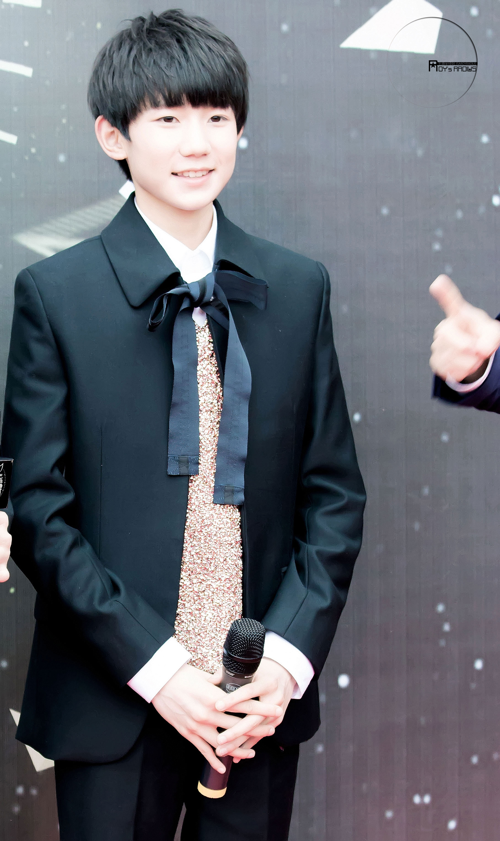 TFBOYS王源 150325 QQ音乐年度盛典 cr：半… - 高清图片，堆糖，美图壁纸兴趣社区