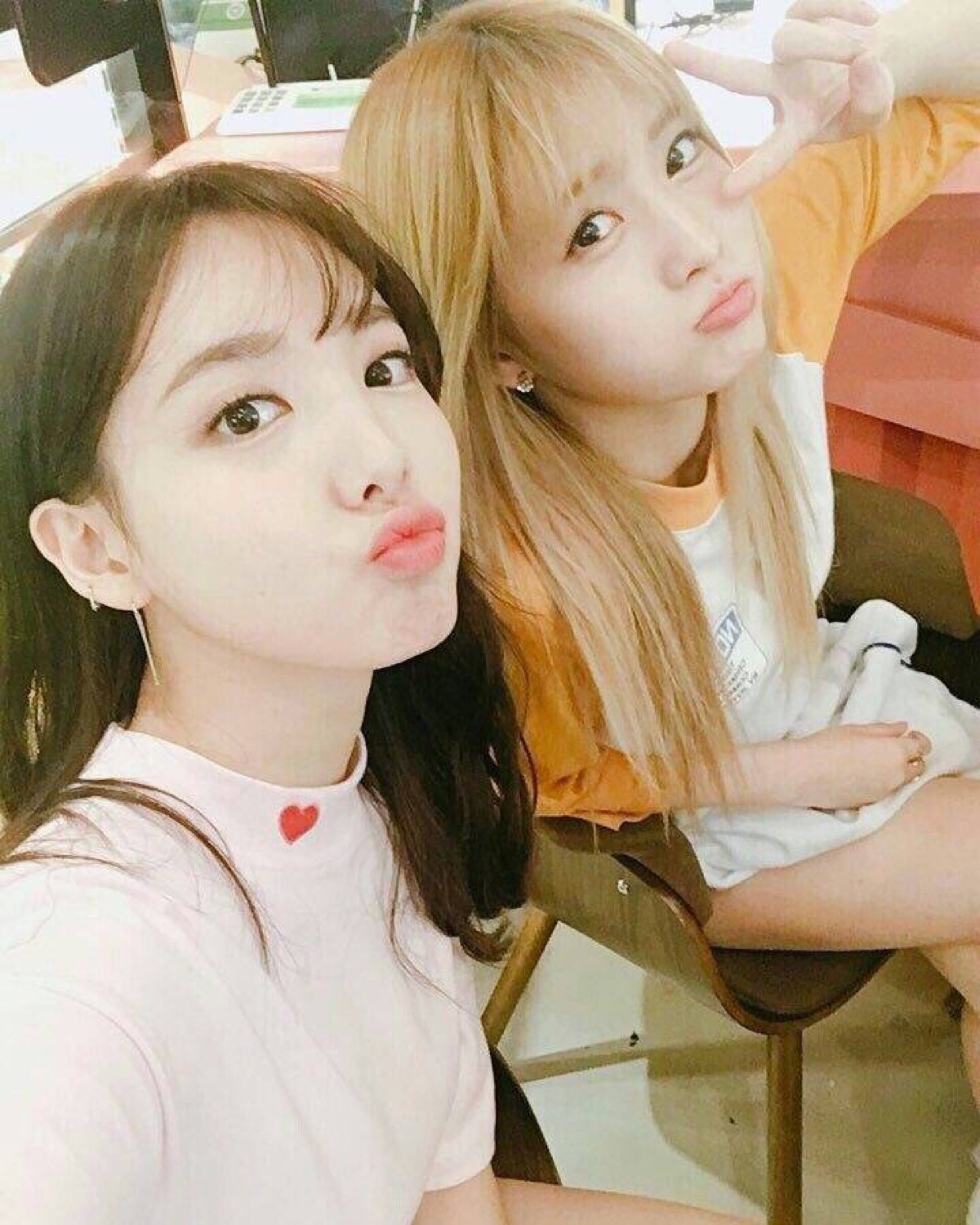 Twice 林娜琏 平井桃 momo 娜mo 自拍 合影 - 高清图片，堆糖，美图壁纸兴趣社区