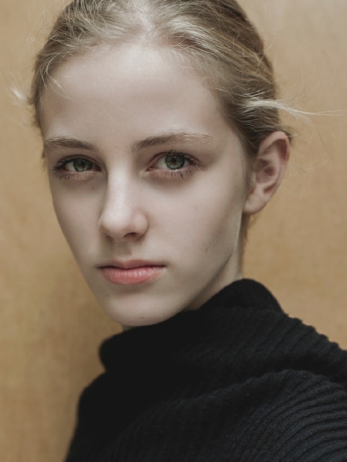 Deborah Deva Reeb 邓菠萝 法国模特 - 高清图片，堆糖，美图壁纸兴趣社区