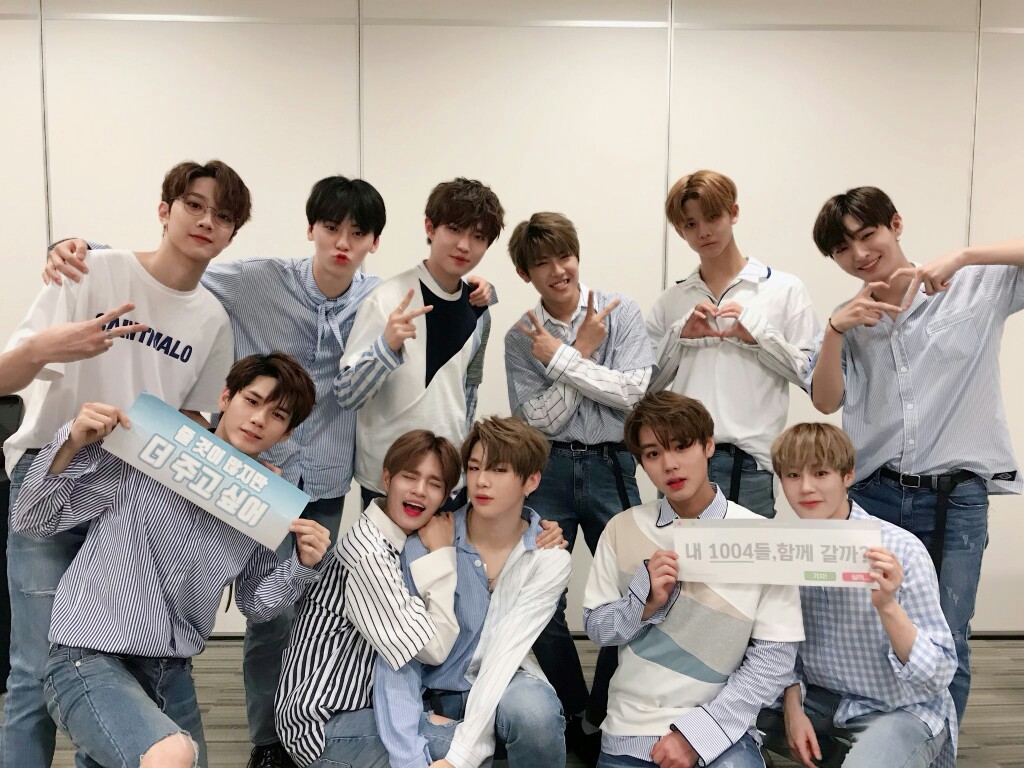 2017.10.3-4 WANNAONE in HONGKONG FM - 高清图片，堆糖，美图壁纸兴趣社区