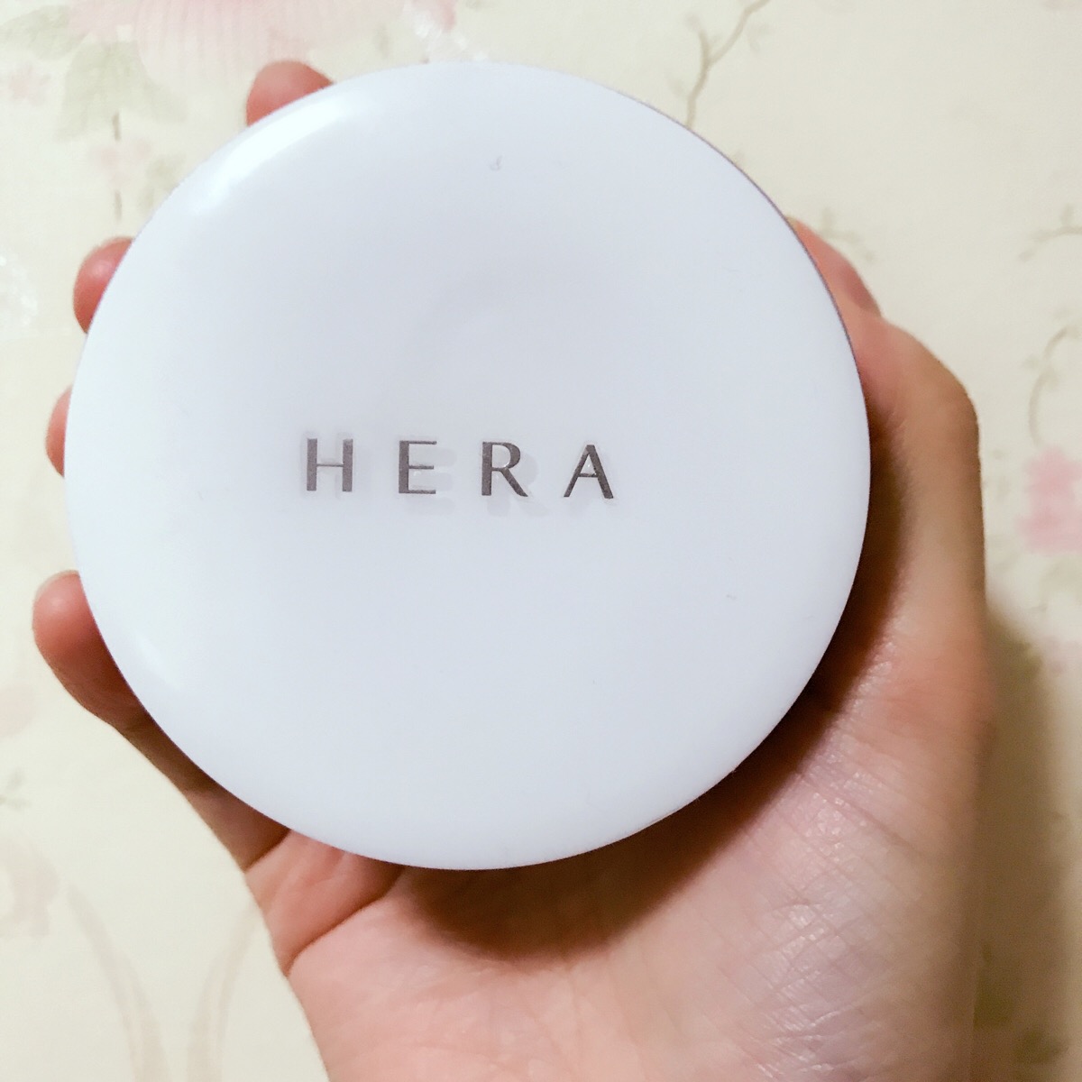 赫拉（HERA）气垫BB 用的第一个气垫 … - 高清图片，堆糖，美图壁纸兴趣社区