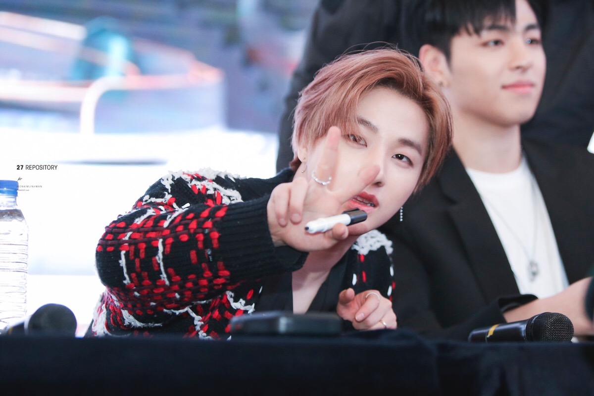 iKON. 김진환 cr.27_iKON_27 - 高清图片，堆糖，美图壁纸兴趣社区