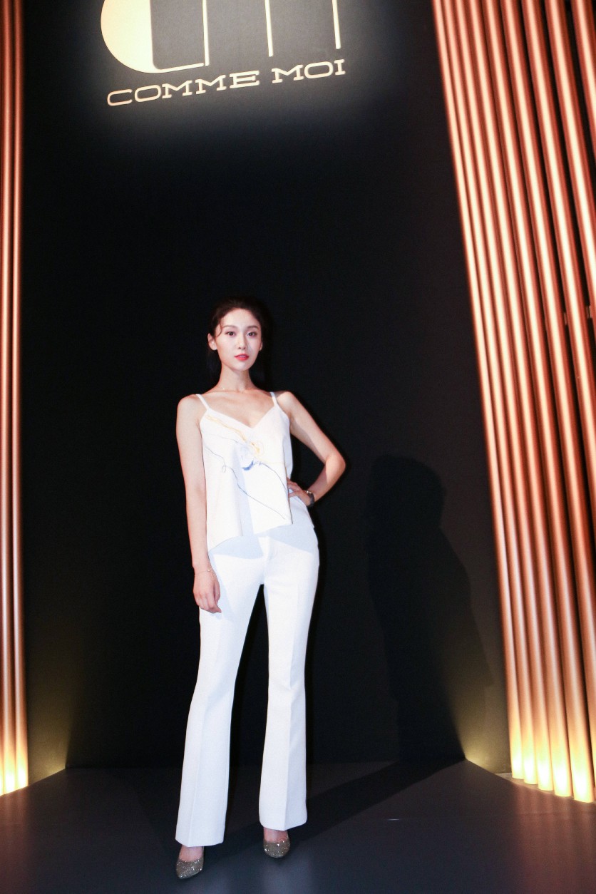 王子璇 Comme_Moi是你2018秋冬大秀 - 高清图片，堆糖，美图壁纸兴趣社区