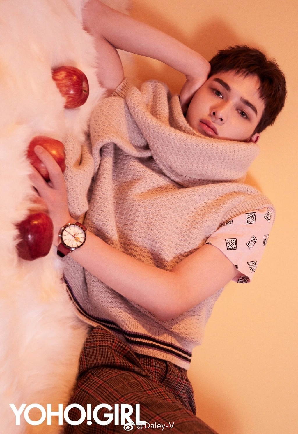 朱正廷 《YOHO!GIRL》有聊NO.18封面壁纸 - 高清图片，堆糖，美图壁纸兴趣社区