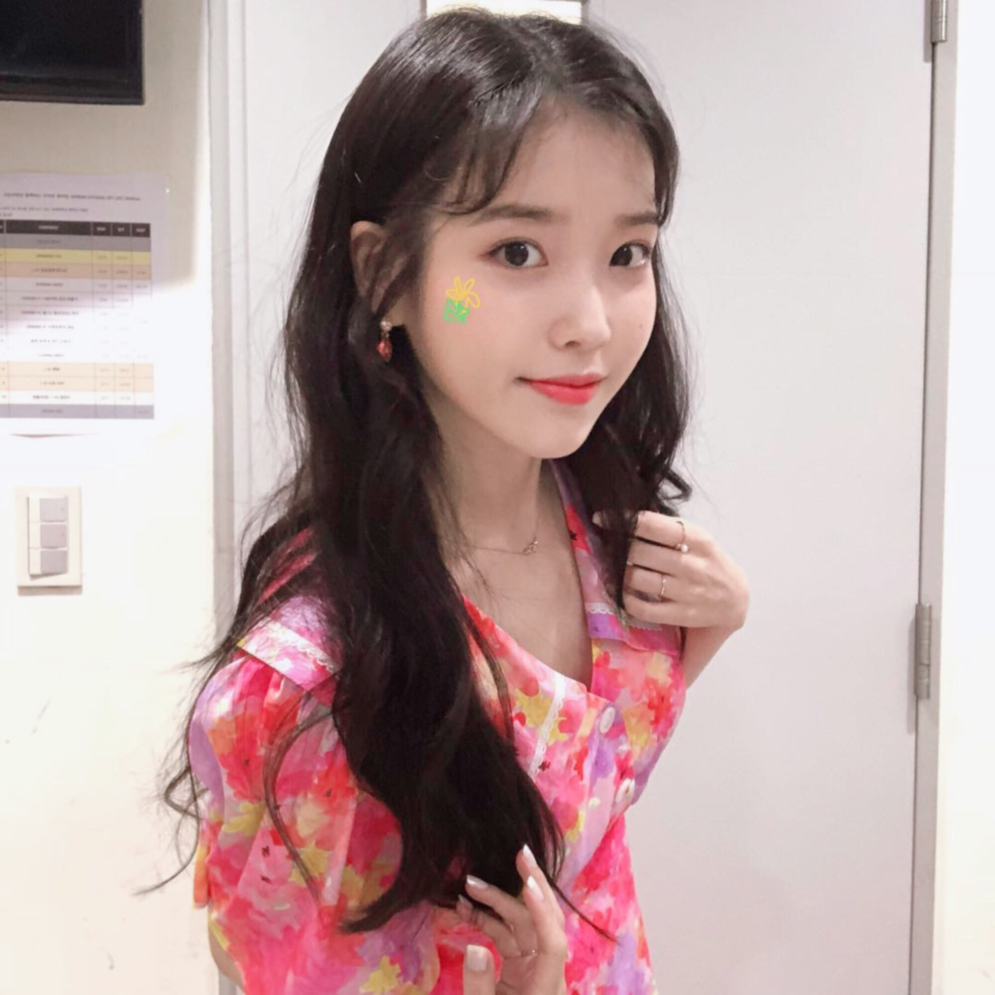 IU 李知恩 李智恩 cr：Pink_MyEun - 高清图片，堆糖，美图壁纸兴趣社区