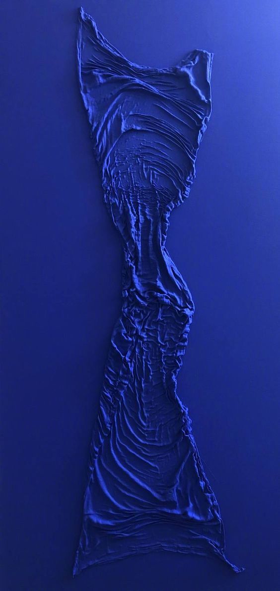 1960年，Klein为这种蓝色申请了专利，命名… - 堆糖，美图壁纸兴趣社区