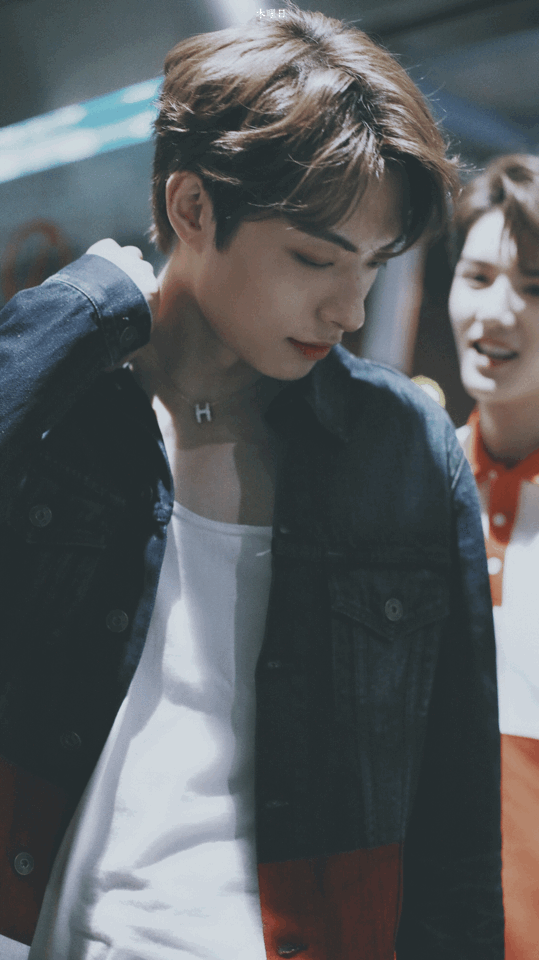 #木子洋给RNG加油##WE RNG#活捉一个给rng加… - 高清图片，堆糖，美图壁纸兴趣社区