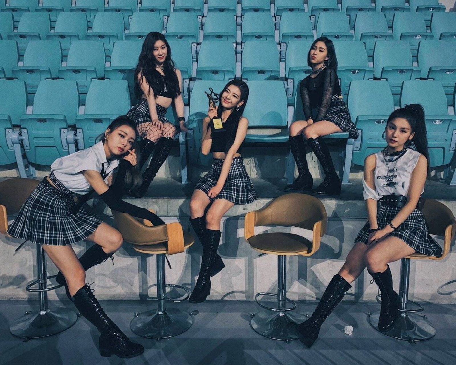 ITZY - 高清图片，堆糖，美图壁纸兴趣社区