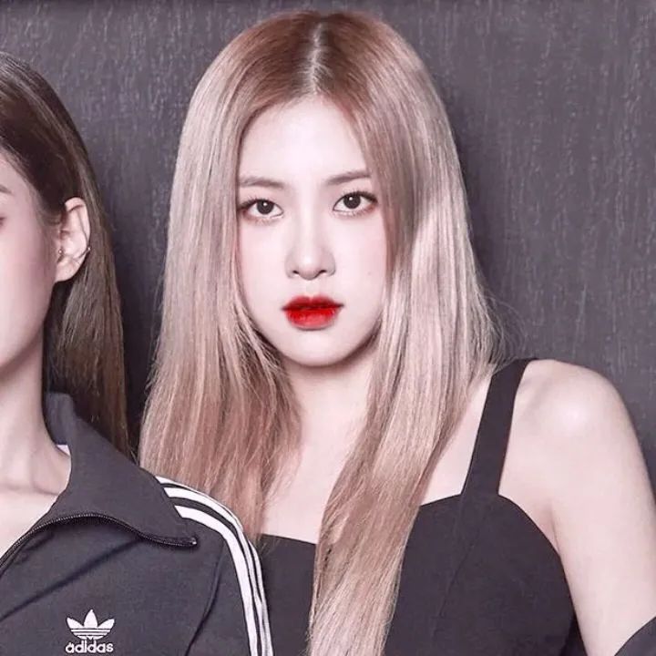 Jennie rose - 堆糖，美图壁纸兴趣社区